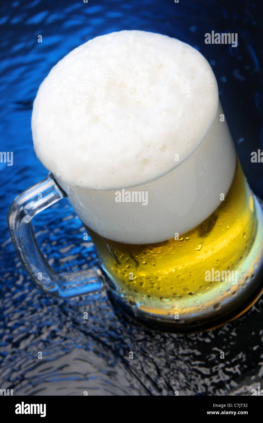 Pub bar from above hi-res stock photography and images - Alamy