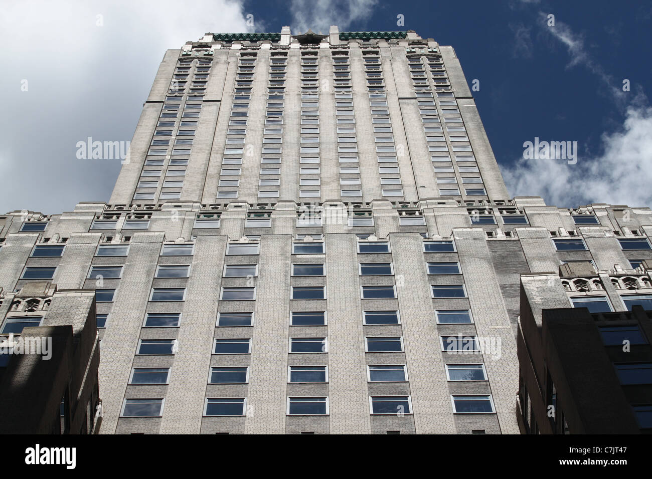 Highrise concrete hi-res stock photography and images - Alamy