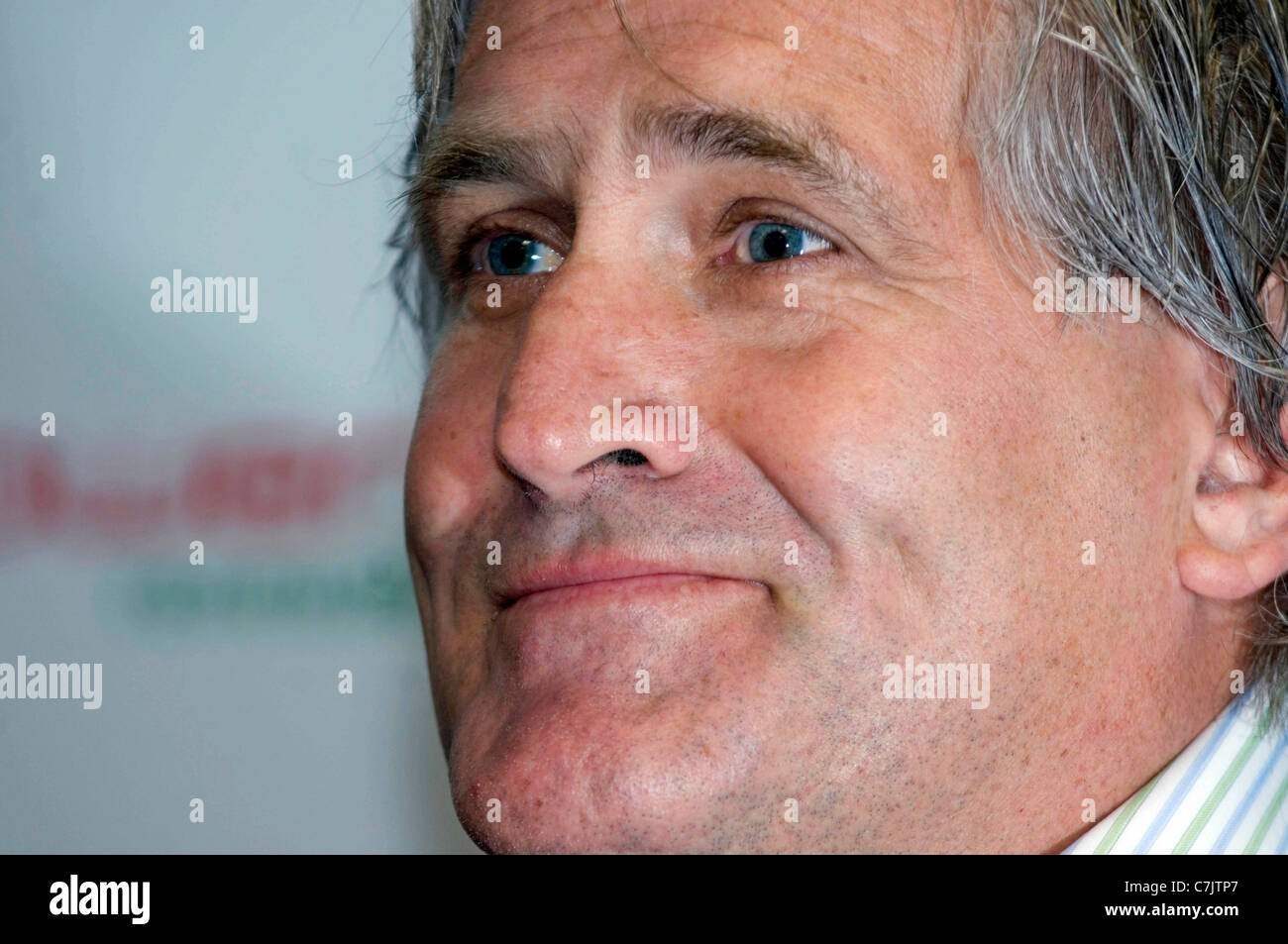 Ospreys in wales hi-res stock photography and images - Alamy