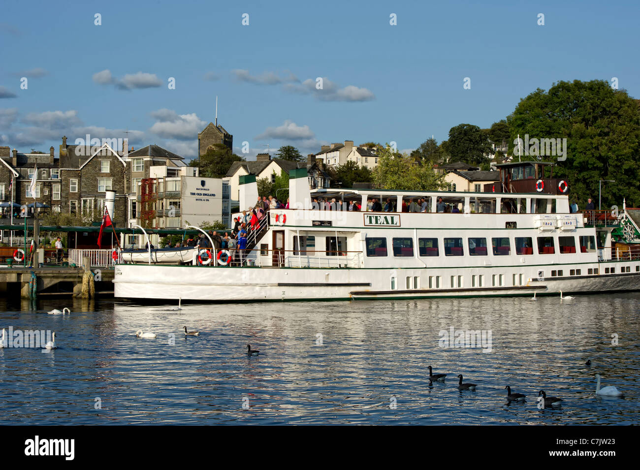 Windermere lake cruise ship hi-res stock photography and images - Alamy
