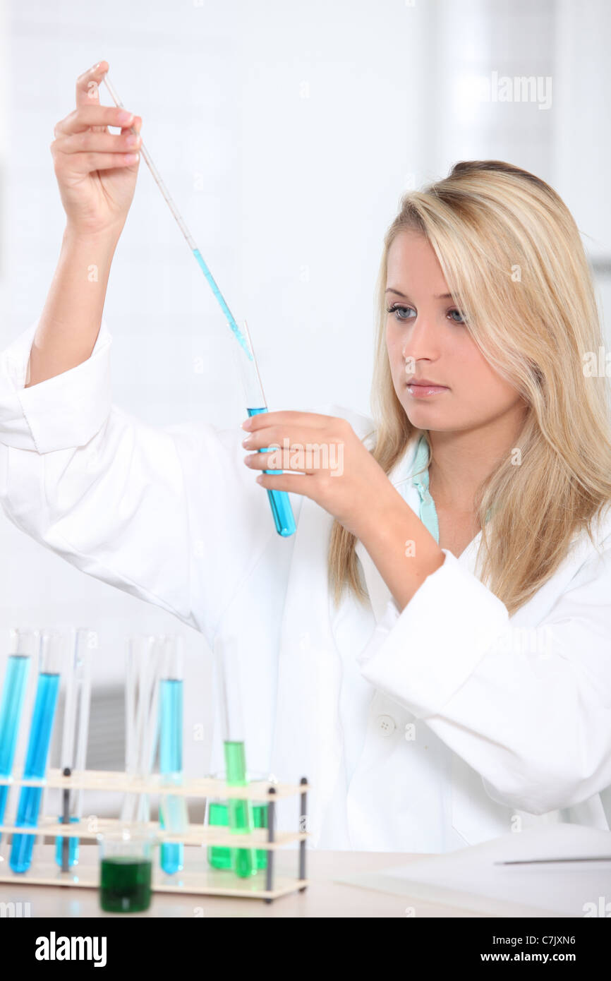 Student science fair experiment hi-res stock photography and images - Alamy