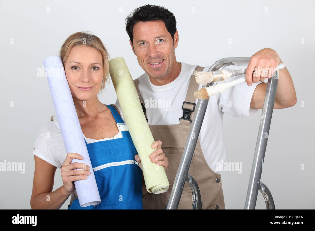 Couple doing DIY Stock Photo - Alamy