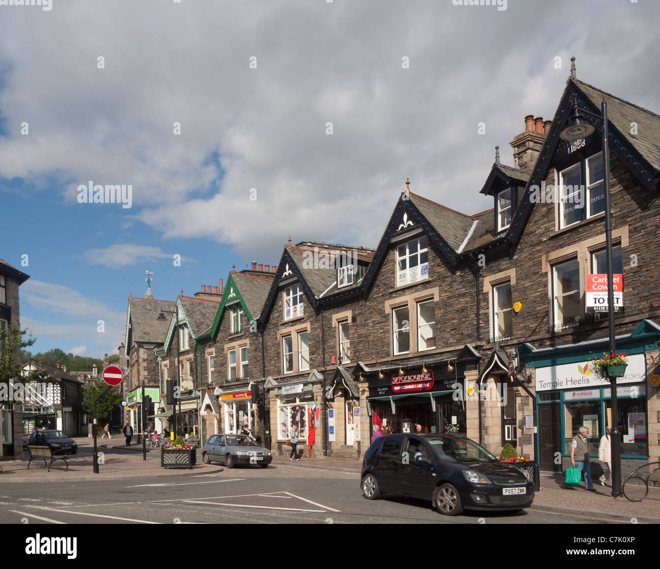 Crescent road hi-res stock photography and images - Alamy