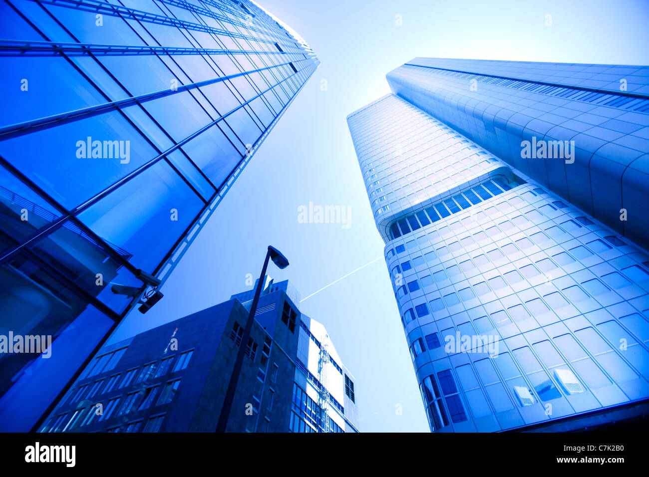 Modern business building Stock Photo - Alamy