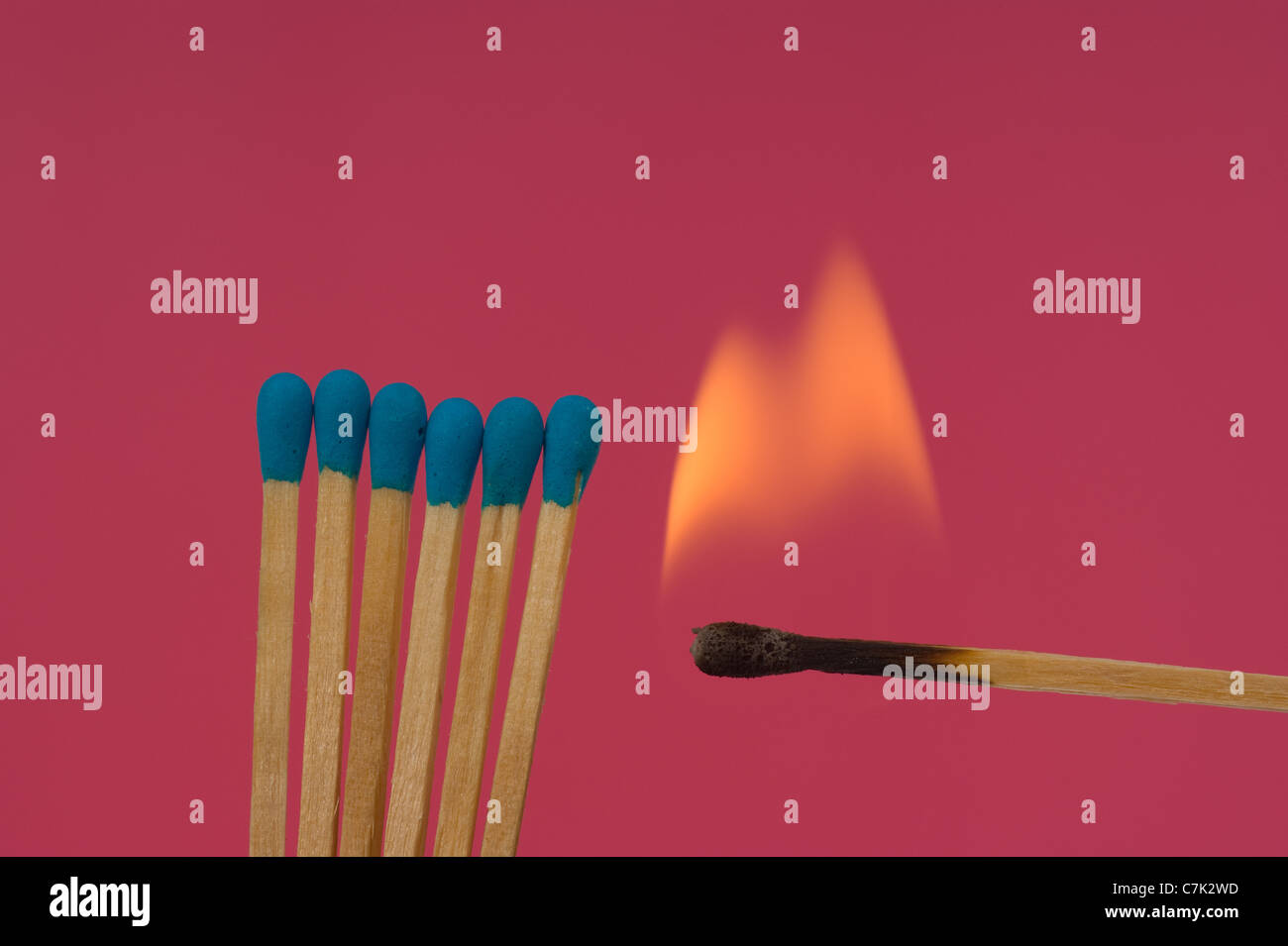 Single flame hi-res stock photography and images - Alamy