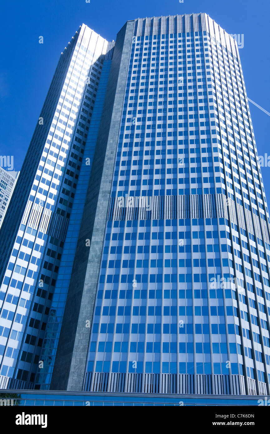 Buildings in perspective Stock Photo - Alamy