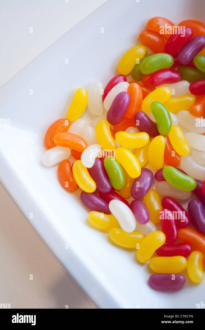 Colourful sweets hi-res stock photography and images - Alamy