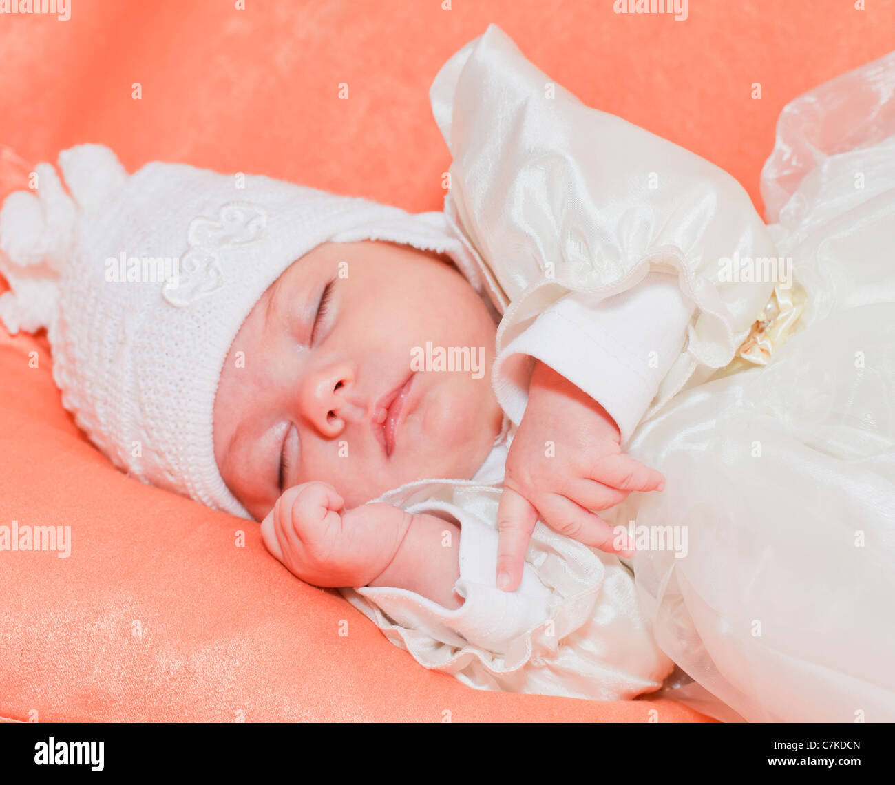 Newborn baby face born hi-res stock photography and images - Alamy