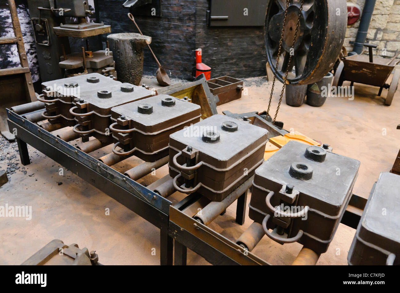 Foundry pattern hi-res stock photography and images - Alamy