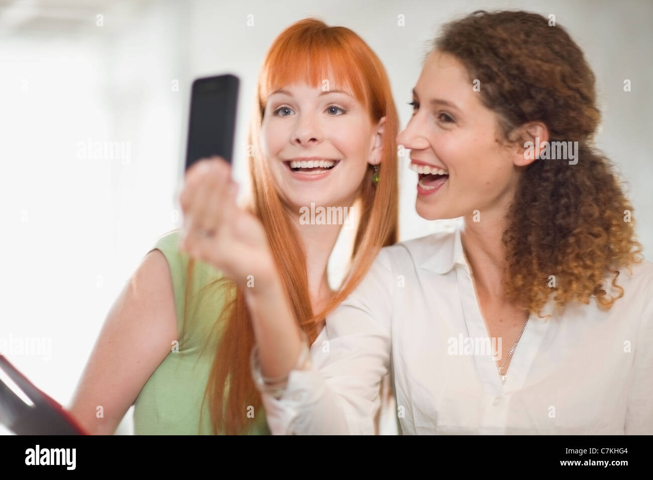 Office worker wasting time phone hi-res stock photography and images ...