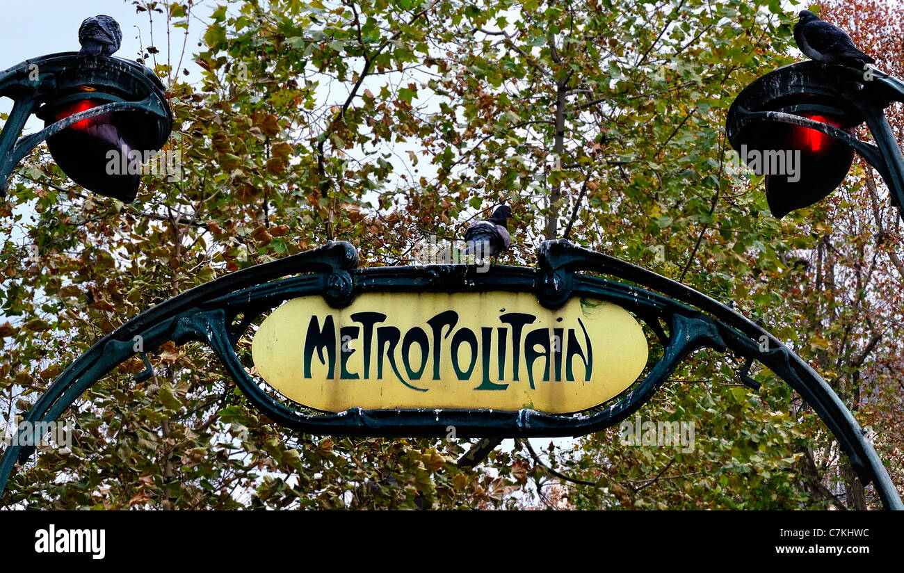 sign for the Metropolitain underground Stock Photo - Alamy