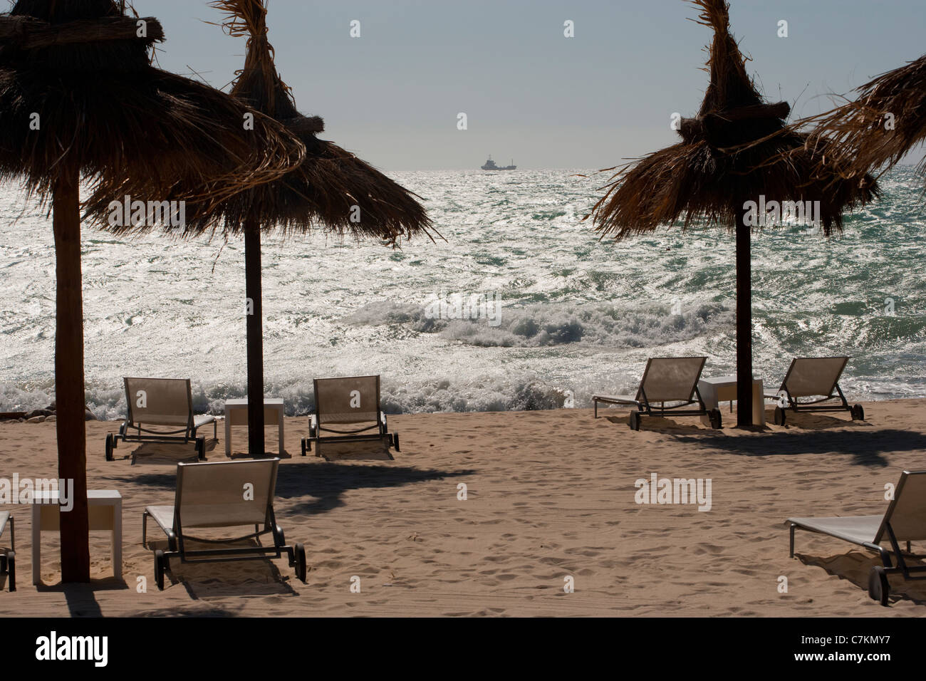 Deserted seaside scene hi-res stock photography and images - Alamy