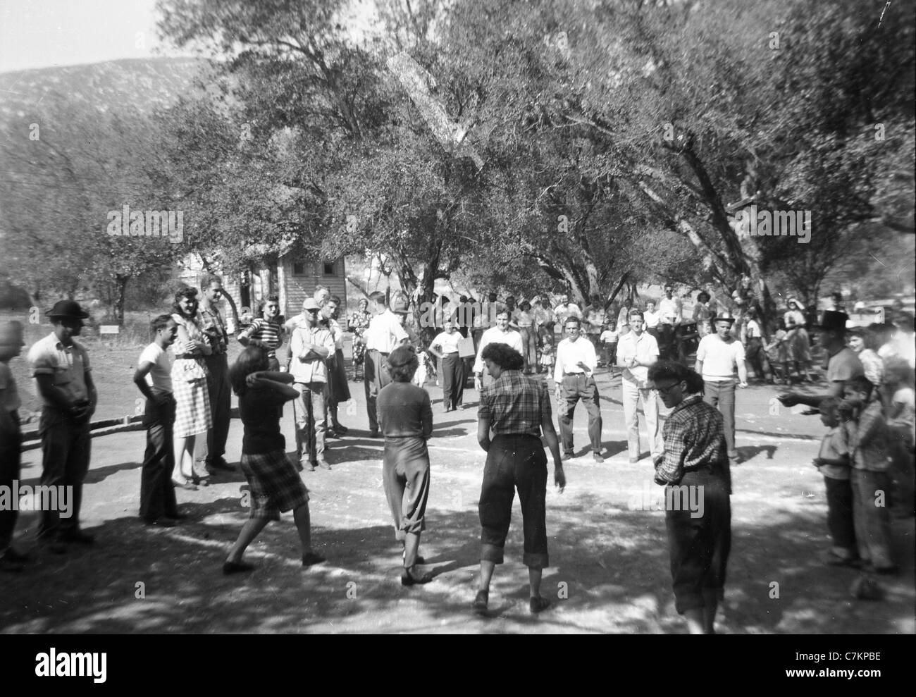 1940s couples hi-res stock photography and images - Alamy