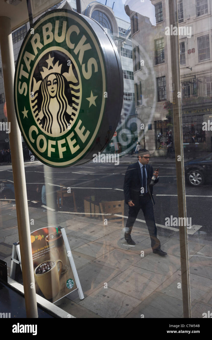 A branch of the American coffee chain, Starbucks in Fleet Street ...