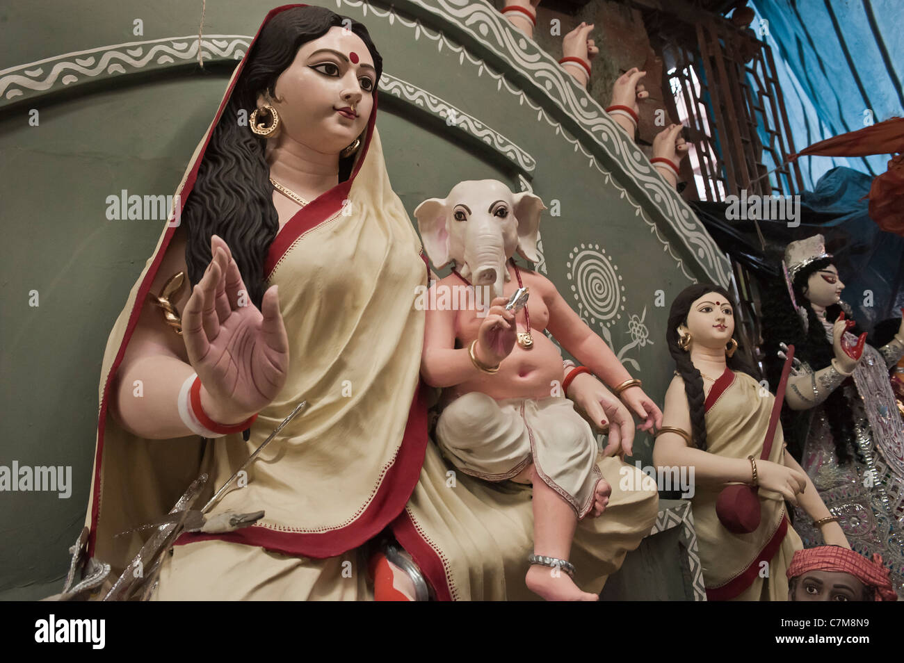 Wearing loin cloth hi-res stock photography and images - Alamy