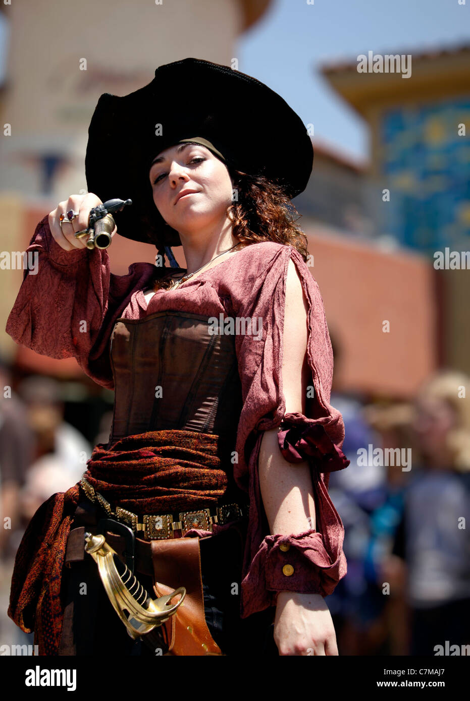Lady dressed as pirate hi-res stock photography and images - Alamy