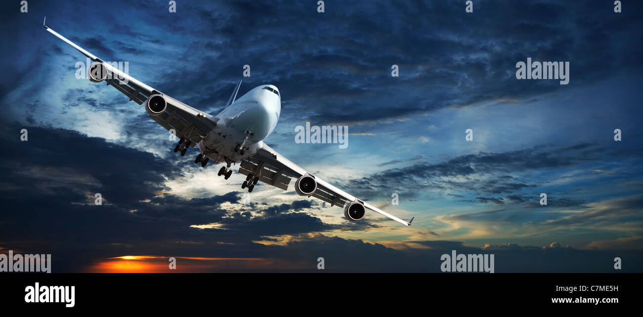 Cruising at sunset hi-res stock photography and images - Alamy