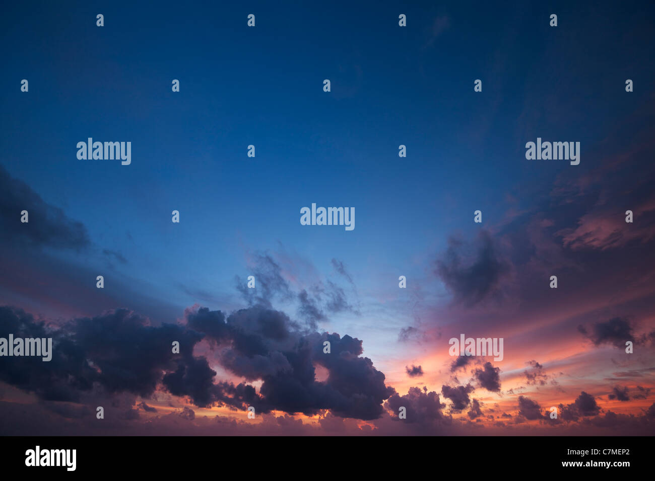 Evening sky sky dusk sunset hi-res stock photography and images - Alamy