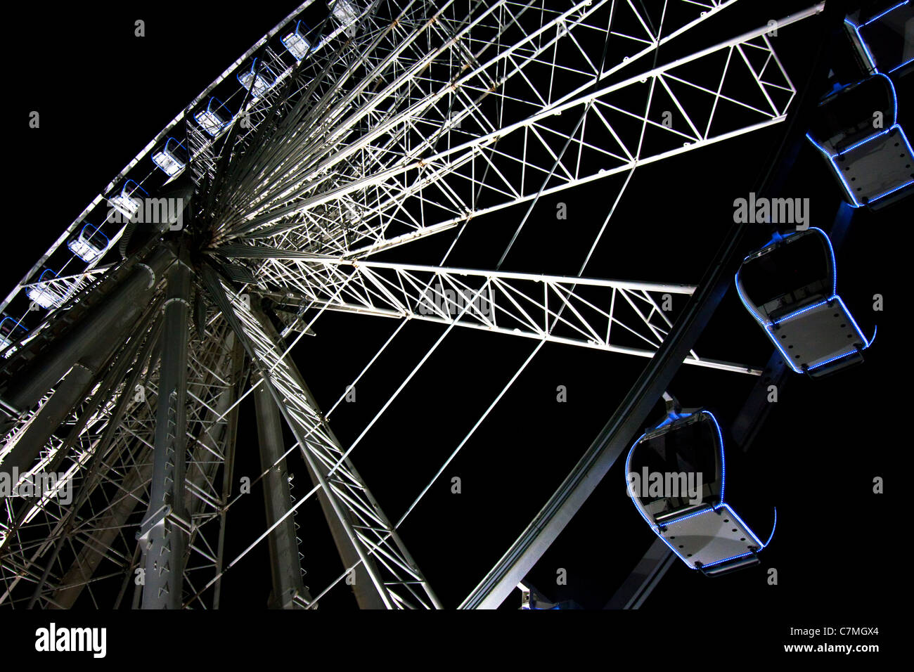 Merseyside development corporation hi-res stock photography and images ...