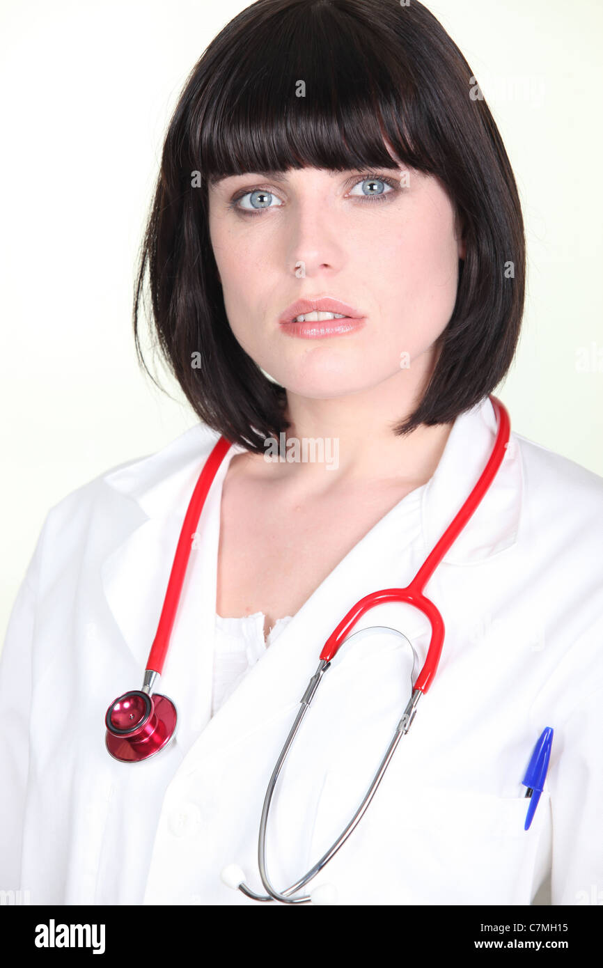 Portrait of a female hospital doctor Stock Photo - Alamy