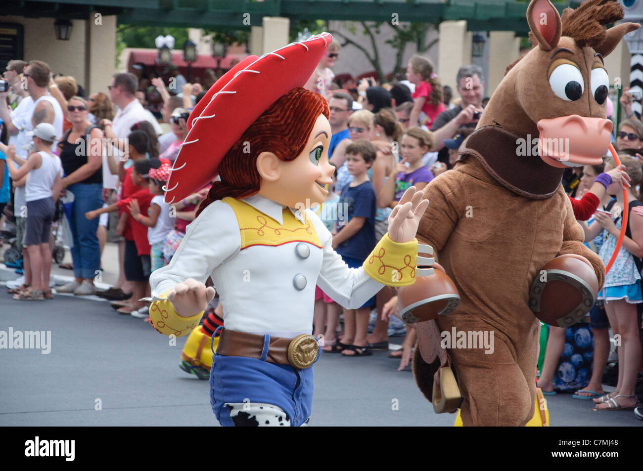 Jessie And Bullseye Toy Story In Disney s Countdown To Fun Parade Jessie And Bullseye Toy Story In Disney s Countdown To Fun Parade
