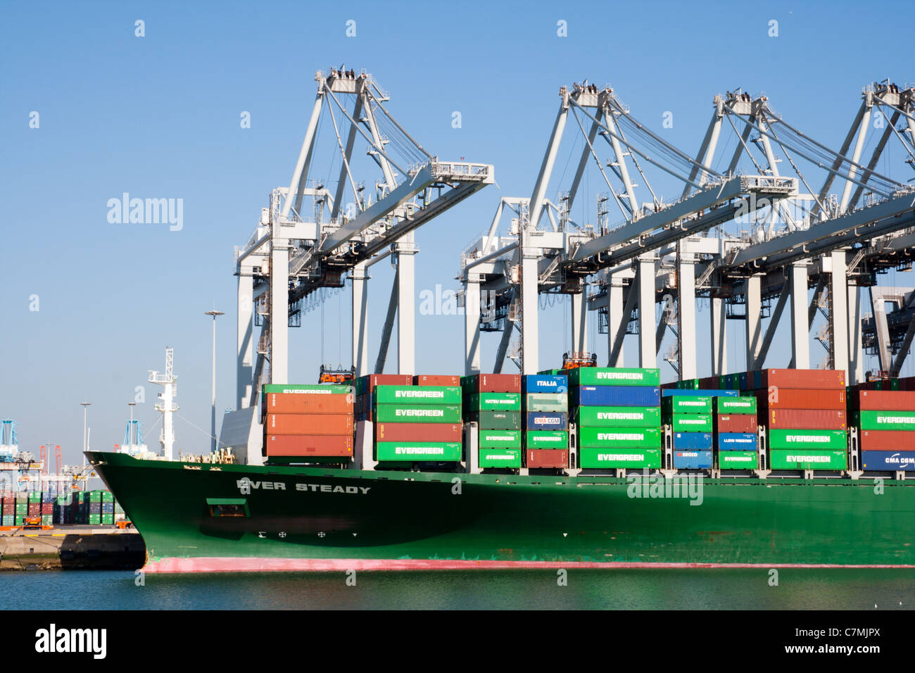 Container ship port hi-res stock photography and images - Alamy