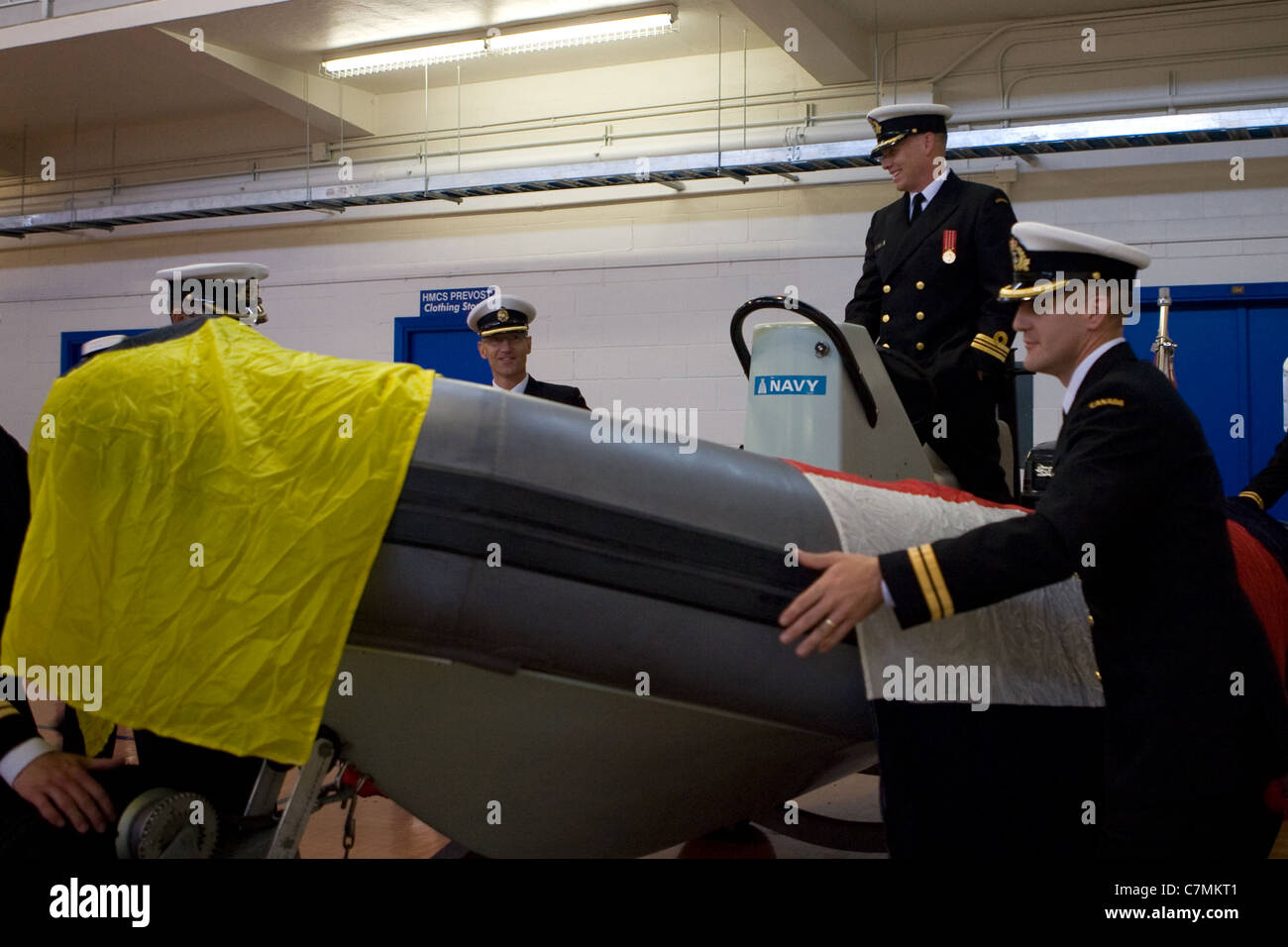 Official change of command ceremony hi-res stock photography and images ...