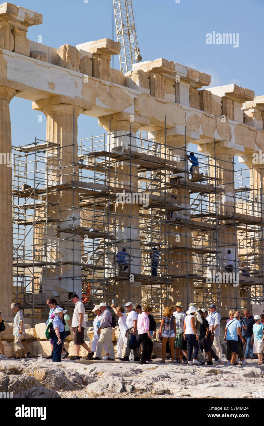 10 more years to rebuild the Parthenon, costing 73 million euros - far ...
