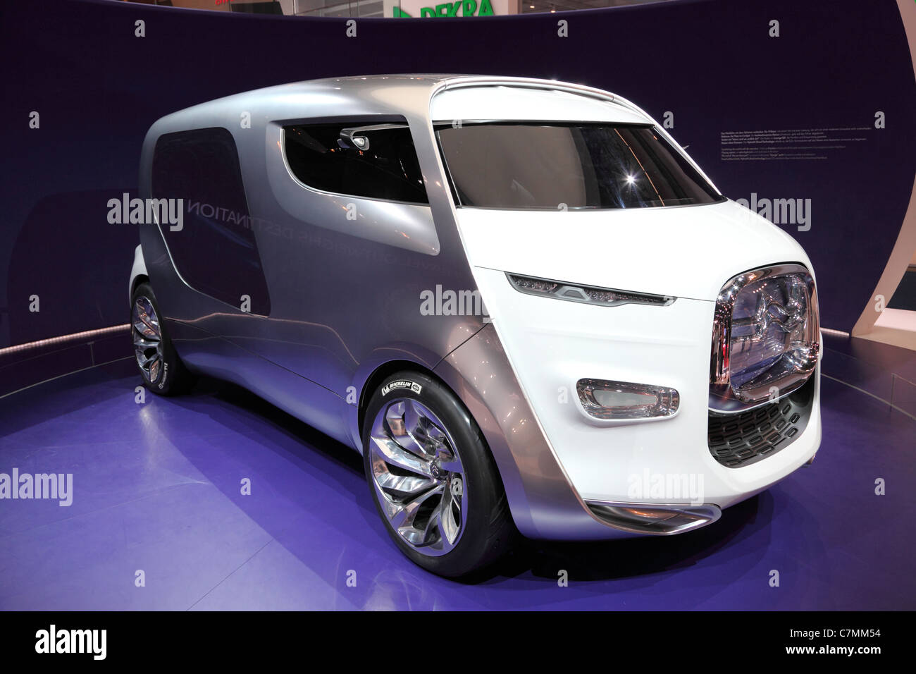 The Citroen Kubik Concept Car at the 64th IAA (Internationale Automobil ...