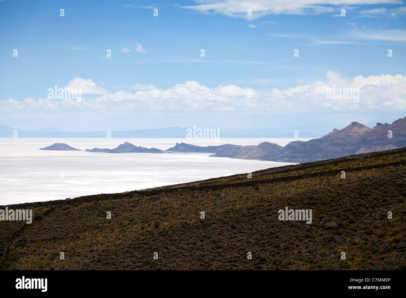 View over the Uyuni Salt Lake from the mountainside above Coqueza ...