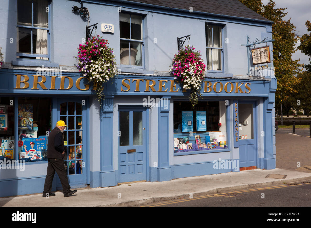 Ireland, Co Wicklow, Wicklow town centre, Bridge Street Book Shop Stock ...