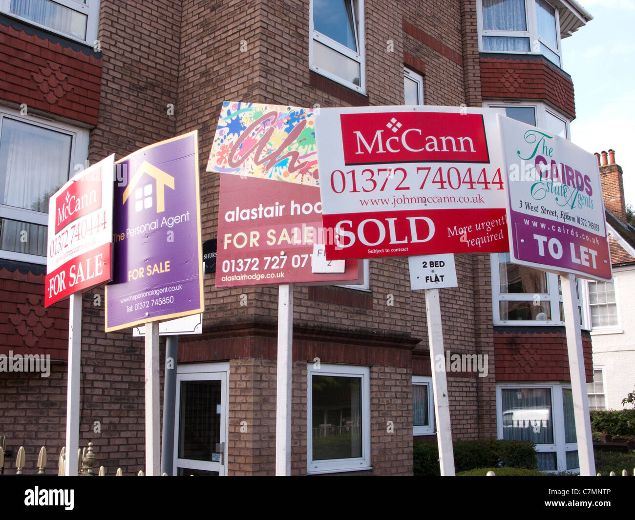 For sale boards hi-res stock photography and images - Alamy