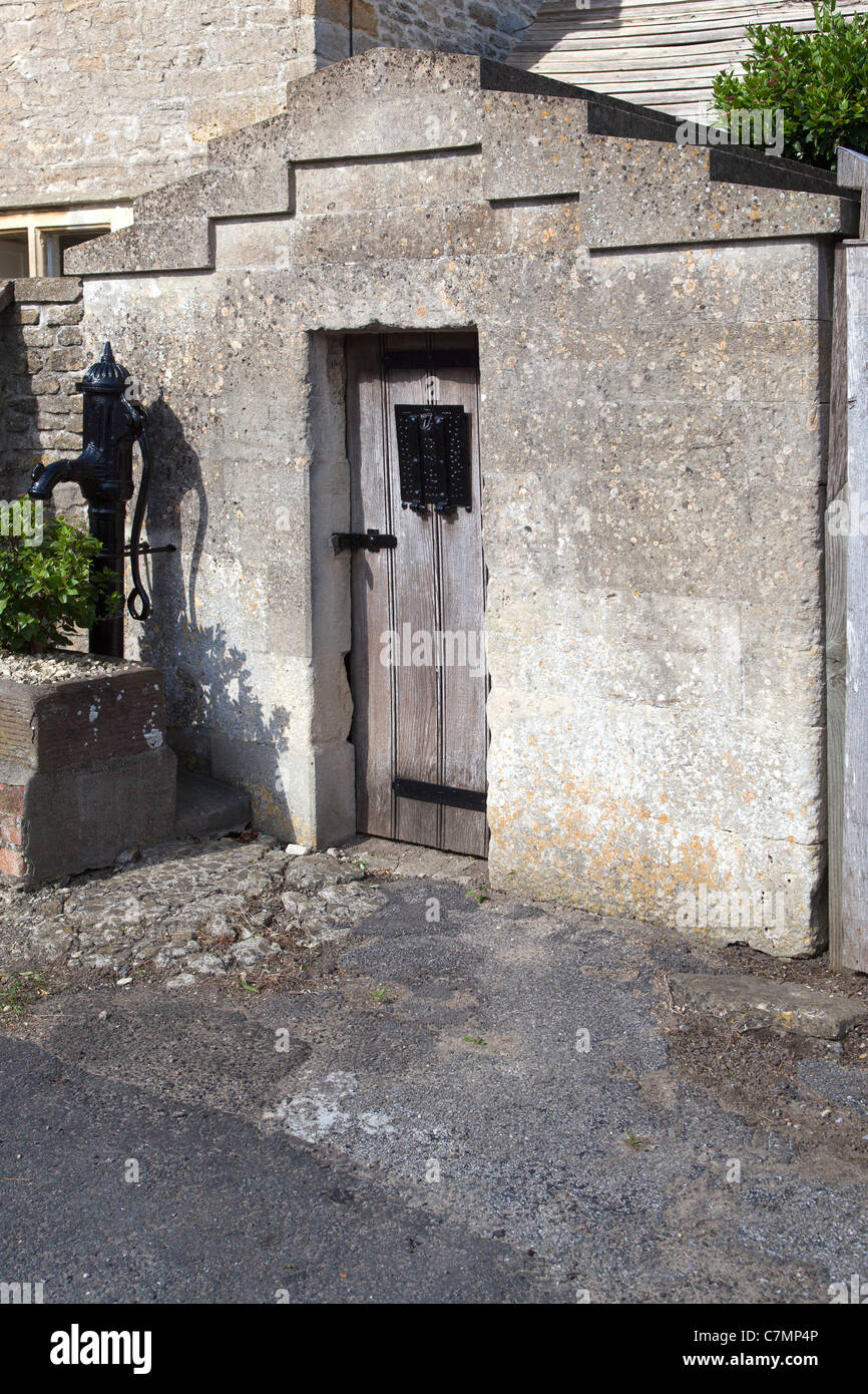 The Old Village Lock Up or Blind House at Luckington Wiltshire Stock ...
