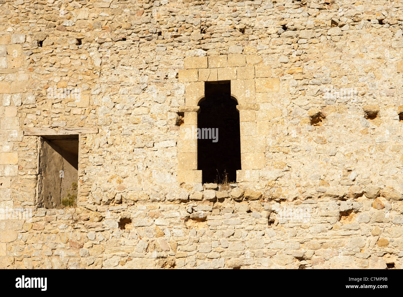 Medieval castle wall background, an architectural detail Stock Photo ...