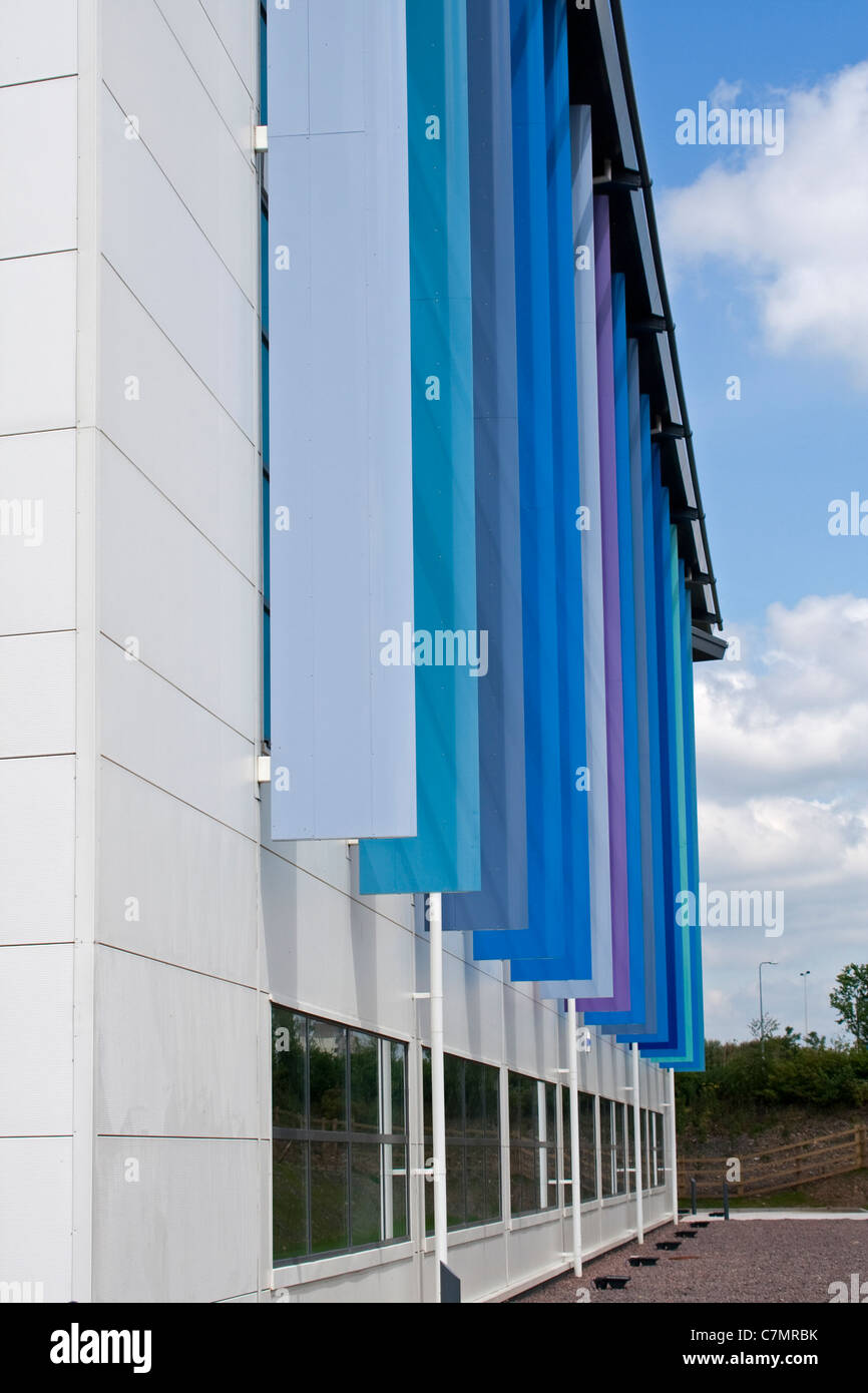 Modern office block hi-res stock photography and images - Alamy