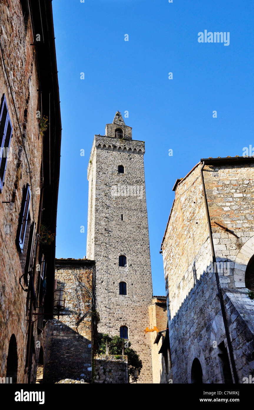 San gimignano medieval hi-res stock photography and images - Alamy
