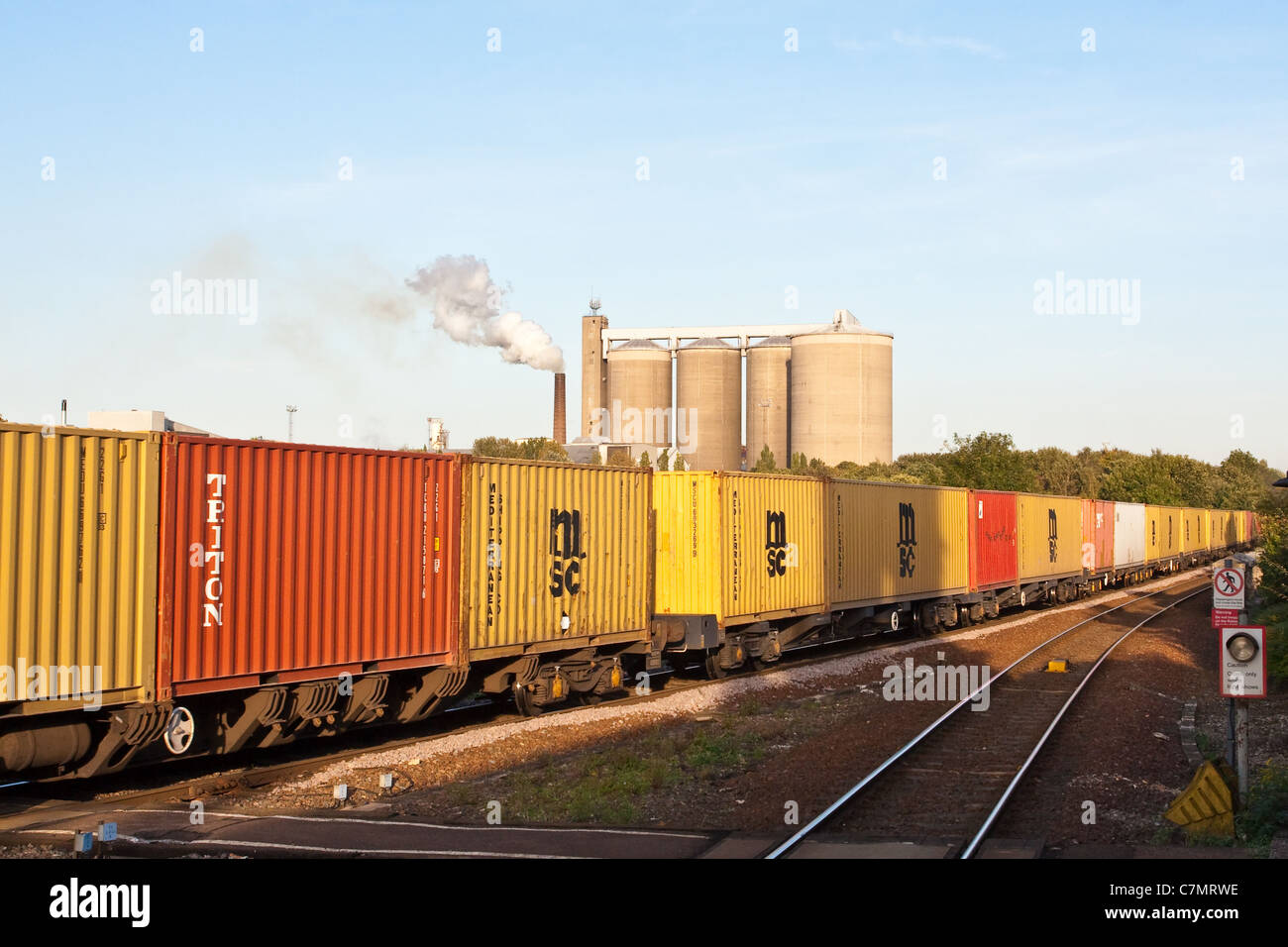Train crates hi-res stock photography and images - Alamy