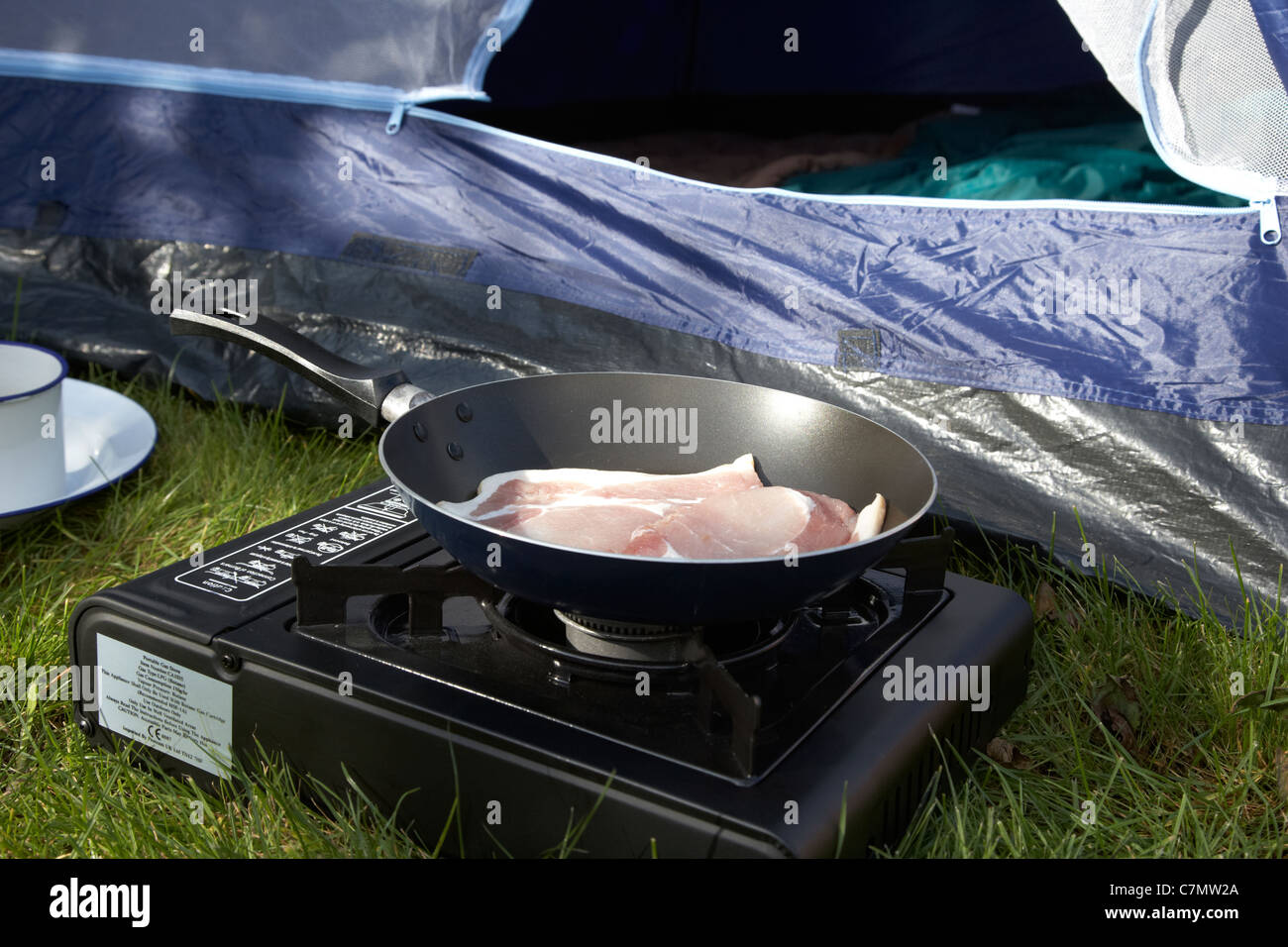 Portable gas cooker hi-res stock photography and images - Alamy