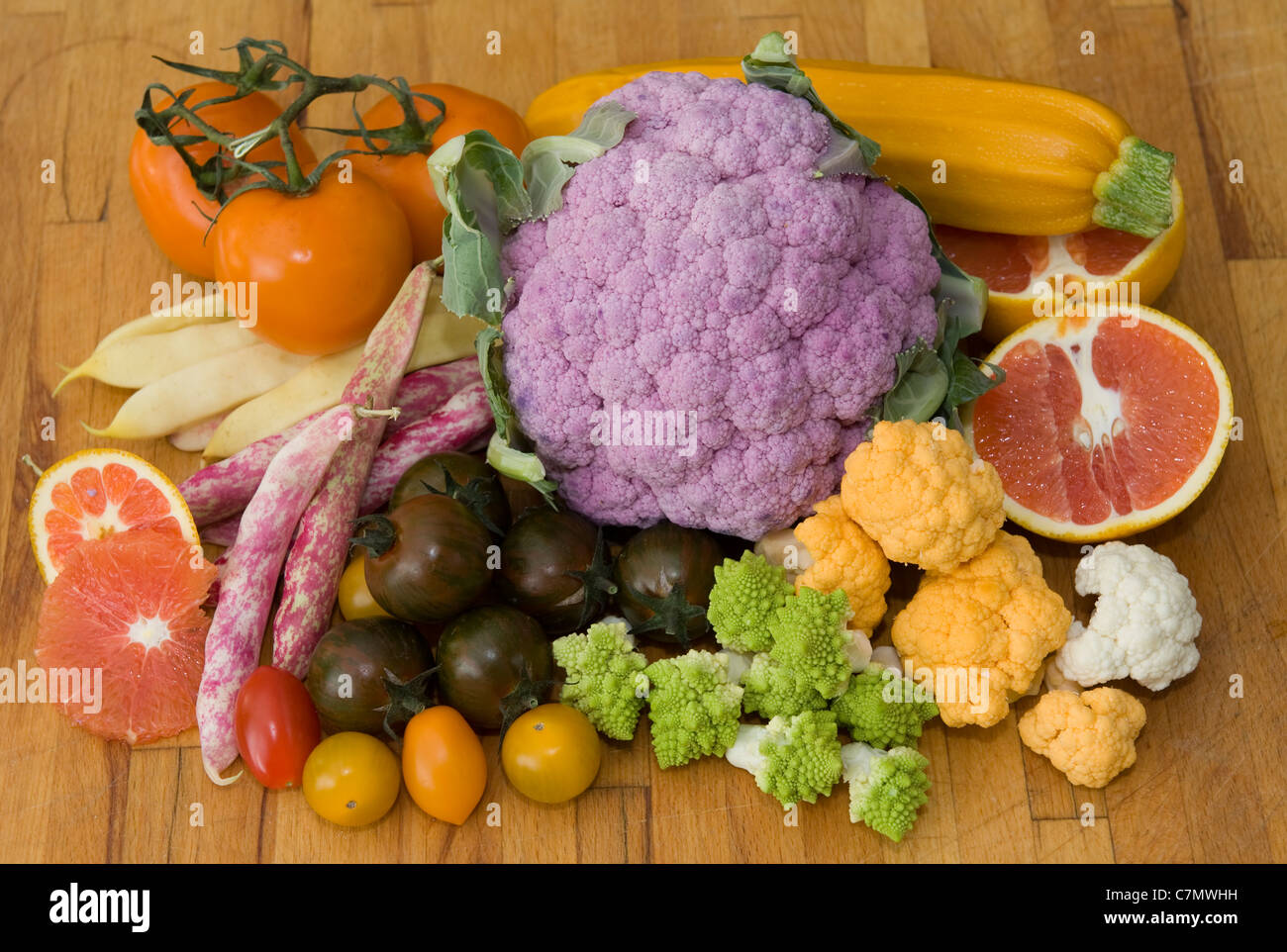 Coloured vegetables hi-res stock photography and images - Alamy