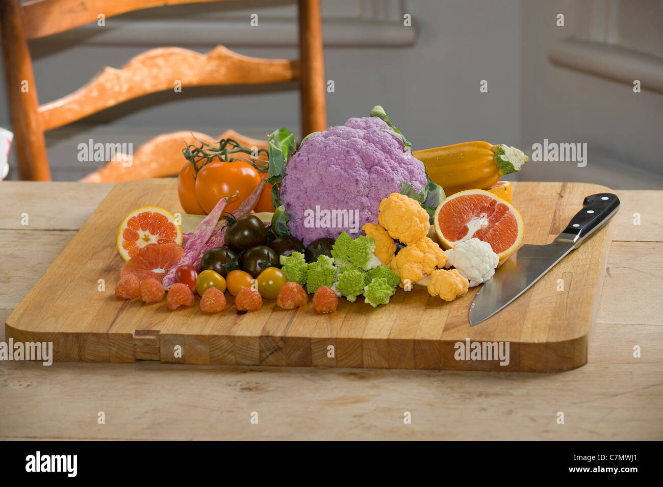 Coloured vegetables hi-res stock photography and images - Alamy
