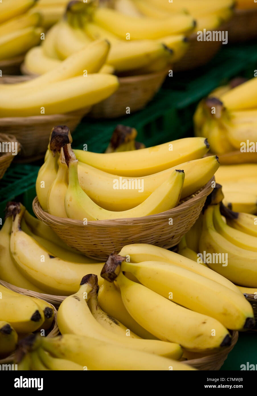 Banans fruit hi-res stock photography and images - Alamy