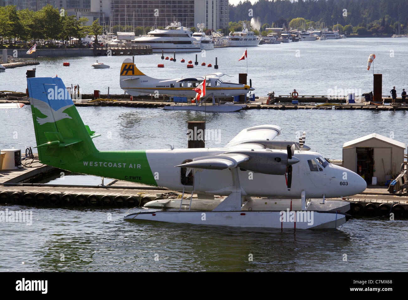 Seaplane boat hi-res stock photography and images - Alamy
