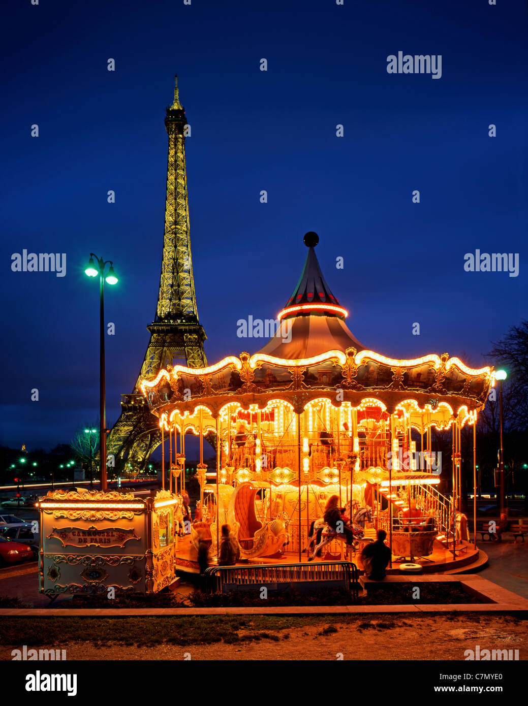 Merry go round night view hi-res stock photography and images - Alamy