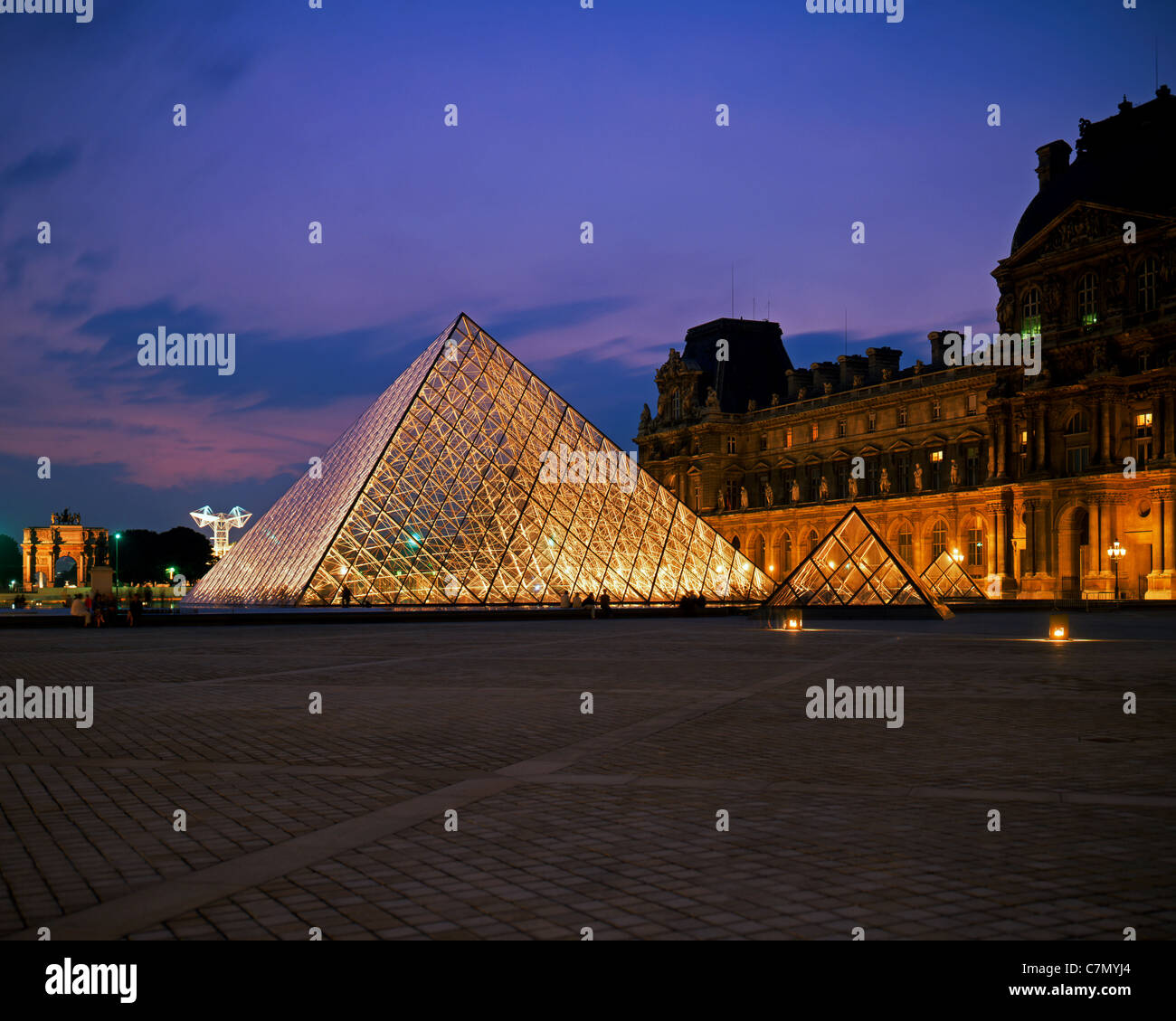 Louvre Museum, Night View of Pyramid, Dusk, evening, twilight ...