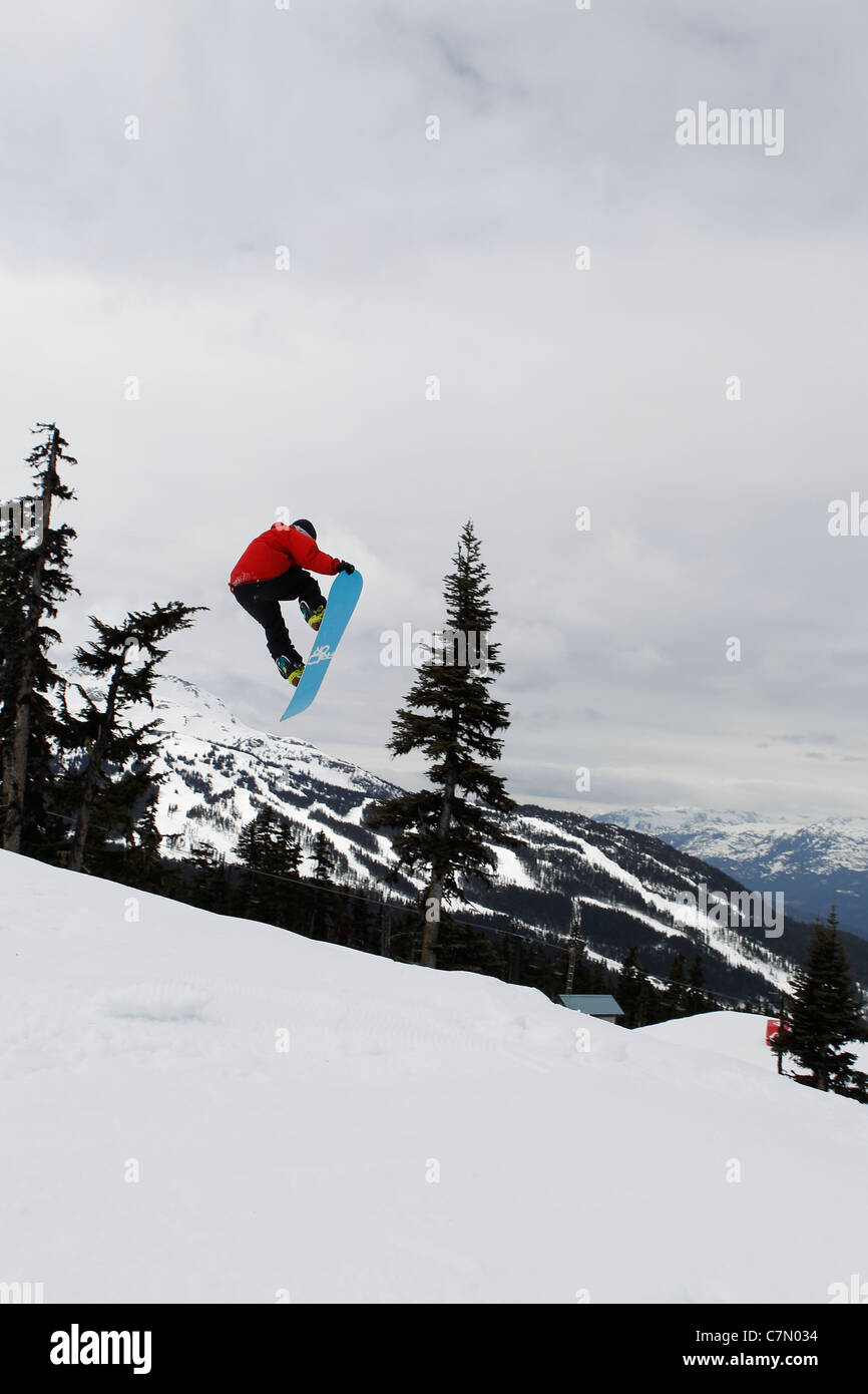 Halfpipe snowboarding hi-res stock photography and images - Alamy