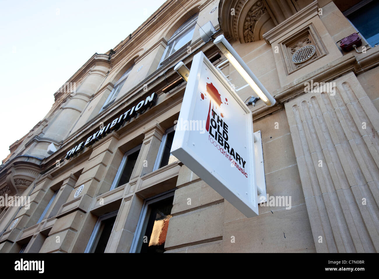 Hayes Cardiff High Resolution Stock Photography and Images - Alamy