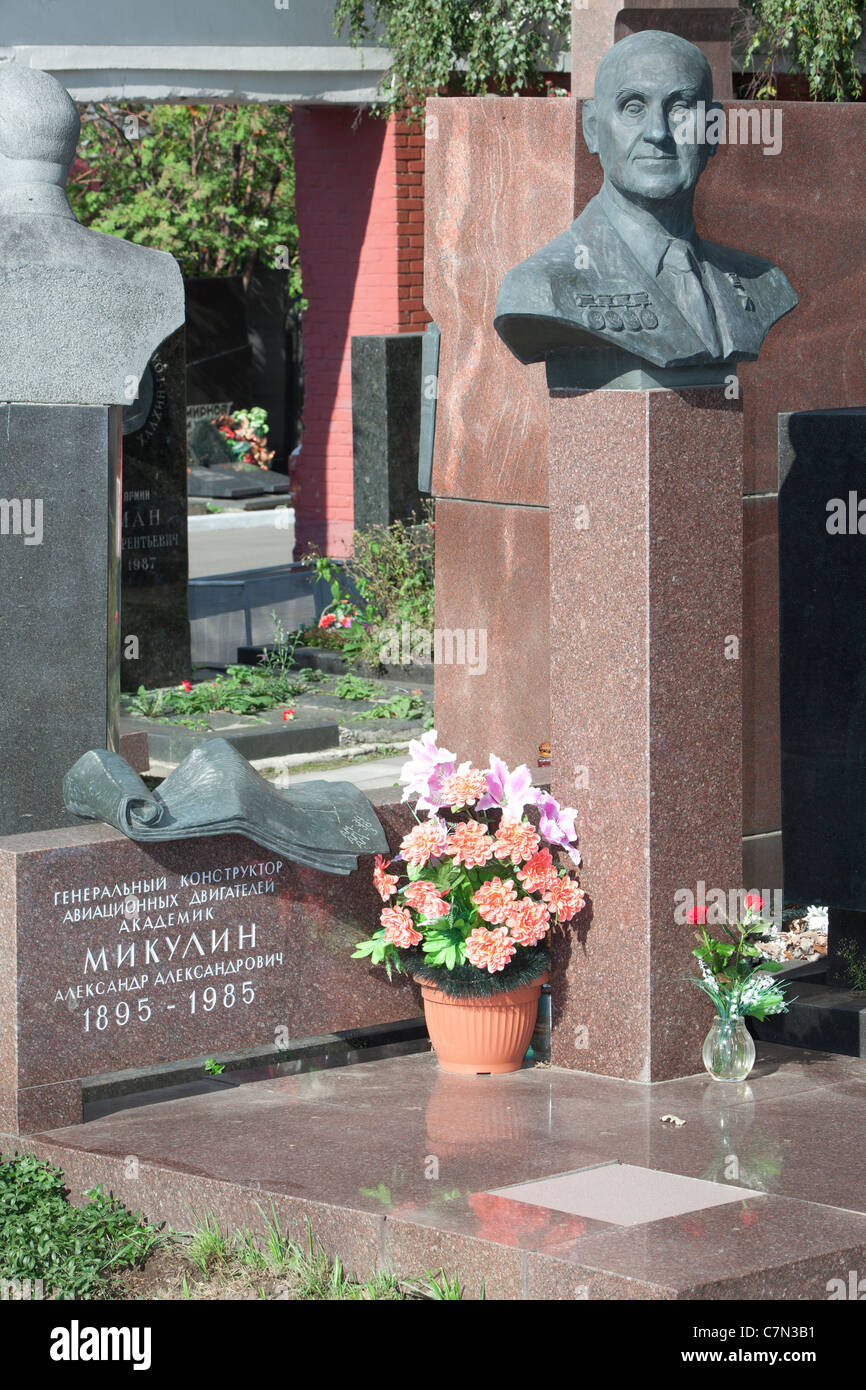 Grave of the Soviet aircraft engine designer Alexander Mikulin (1895 ...