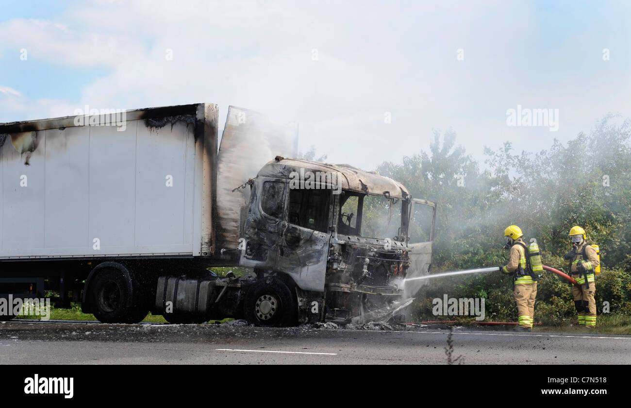 Lorry Fire Accident Stock Photos & Lorry Fire Accident Stock Images - Alamy