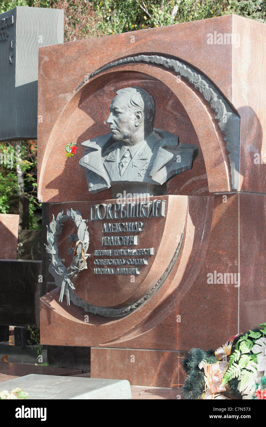 Grave of the Soviet World War II Ace Alexander Pokryshkin at ...