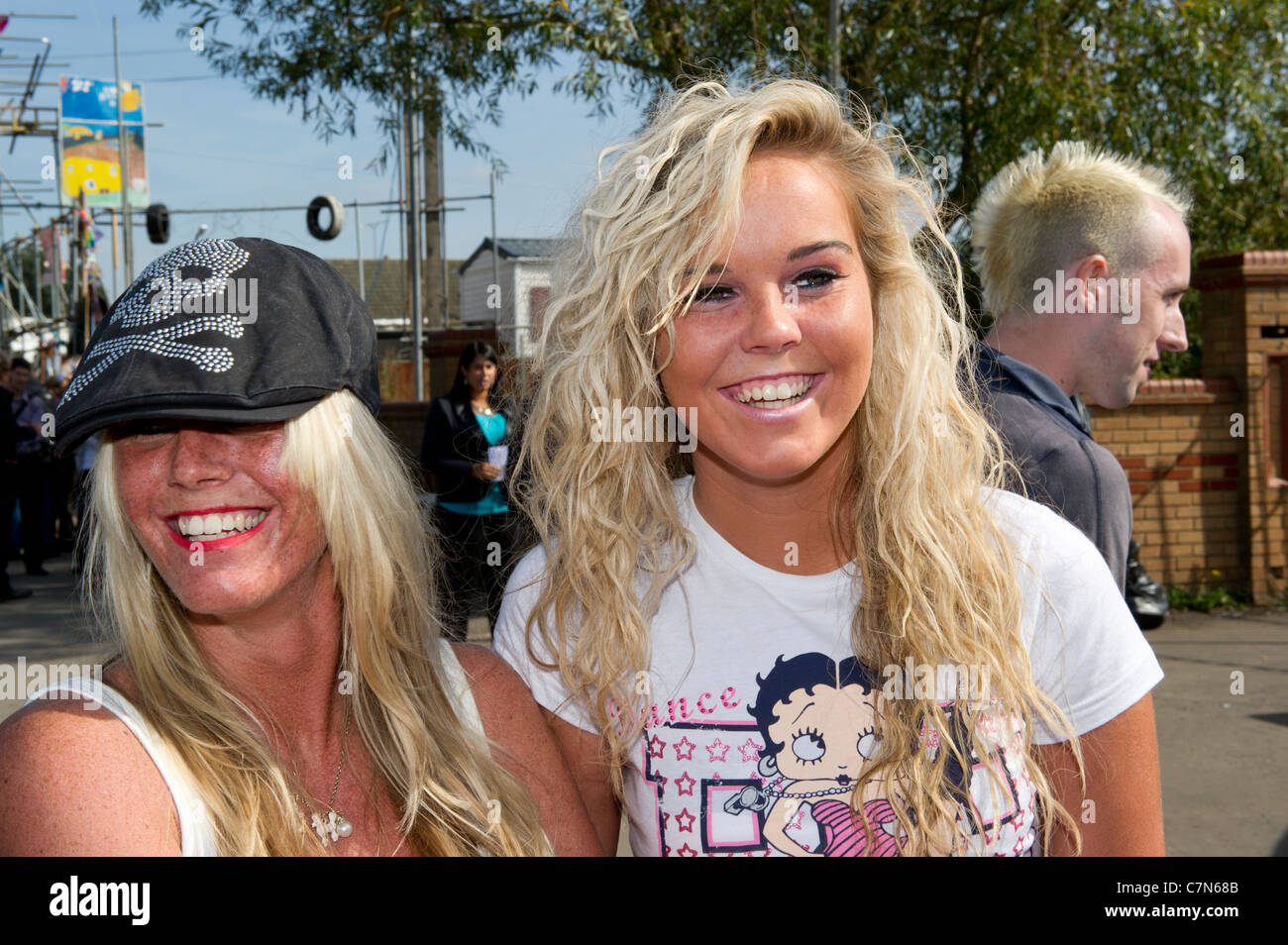 Dale Farm eviction. Two traveller girls celebrate news that High Court ...